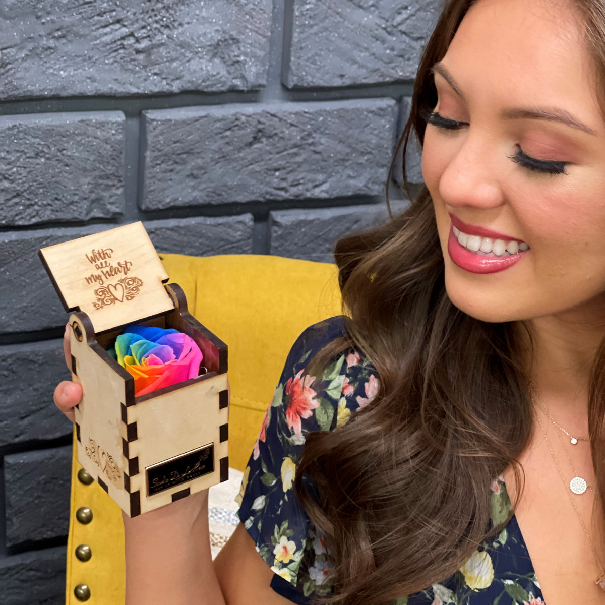 Eternally Gorgeous Vibrant Rainbow Rose | Glamorous Wooden Box – Studio ...