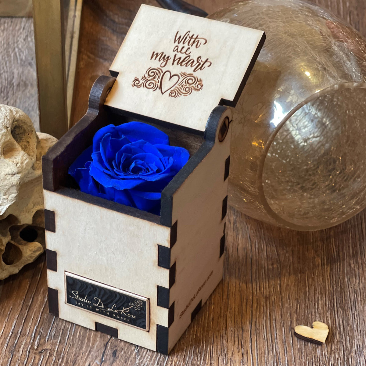 Stunning Royal Blue Rose | Luxury Wooden Box – Studio de la rose