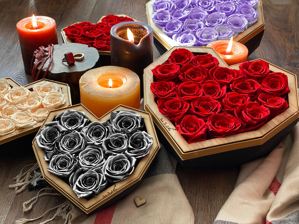 Deluxe Black Diamond Box Filled With The Ultimate Timeless Roses – Unl ...